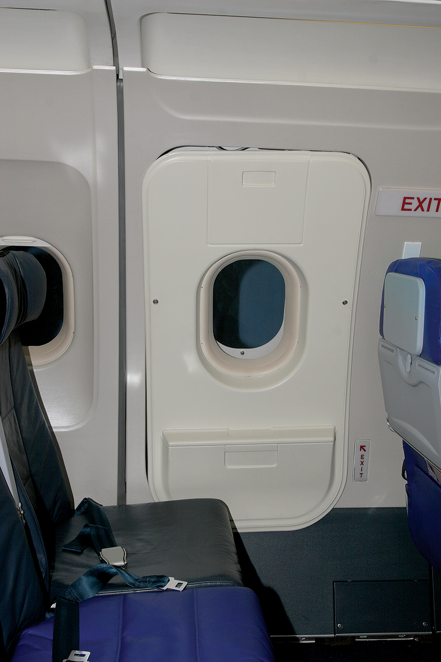 Overwing-Exit Trainer – Avotek